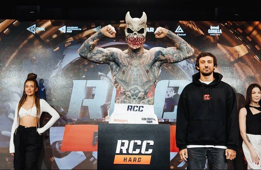 Victoria por knock-out: Alex Terrible debutó en BKFC - Vientos de Poder